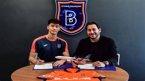 Shaocong Wu Kimdir Başakşehirin Yeni Transferi Shaocong Wu Kim Çinli