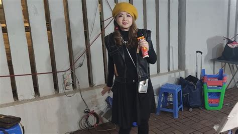 大家週一愉快🥰冬雨rainrain今晚休息一天，明晚1月30日週二7 10時油麻地街演，到時見😘😘😘😘送上一首點唱歌抱緊眼前人🤭☺️☺️多謝