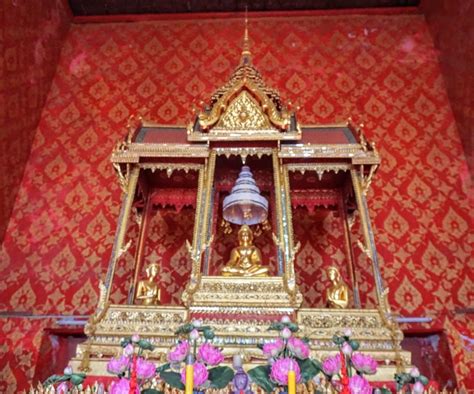 วัดวาอาราม วัดคฤหบดี เป็นพระอารามหลวงชั้นตรี ชนิดสามัญ