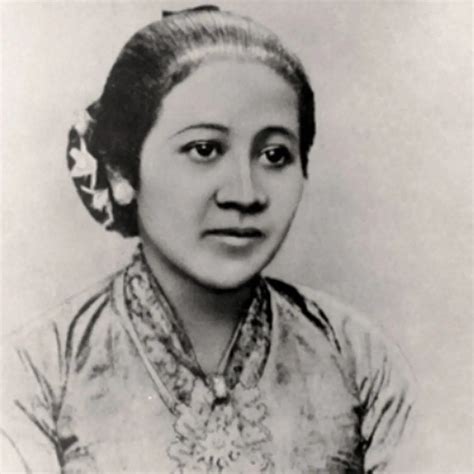 Download Lagu Ibu Kita Kartini Paduan Suara
