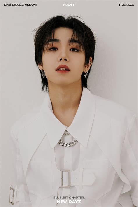 Trendz 2nd Single Album Blue Set Chapter New Dayz Concept Photos