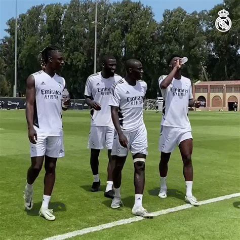Real Madrid Cf 🇬🇧🇺🇸 On Twitter 👋 Much More In A Few Hours 😏 🇺🇸 La