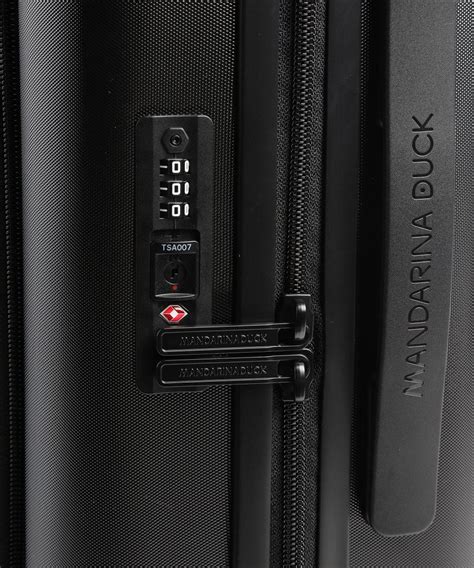 Mandarina Duck Tank Case Spinner (4 wheels) black 55 cm - P10FSV22651 ...