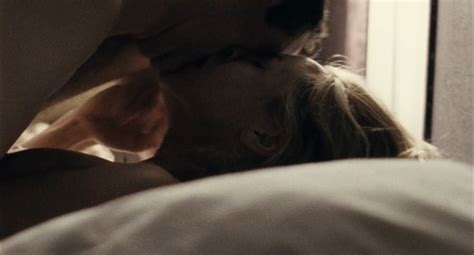 Maria Bello Desnuda En Beautiful Boy