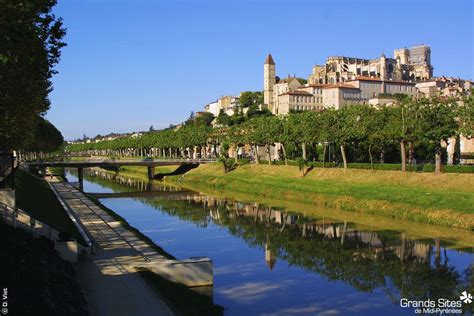 Auch A voir météo monuments Guide de voyage Tourisme