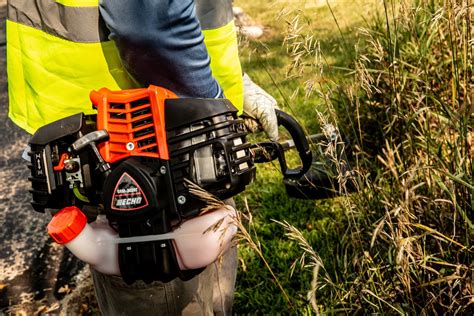 The Echo Srm 3020t Is The Most Crystal Tractor Hastings