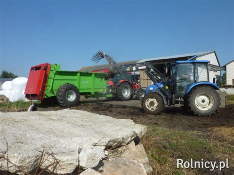 Wywożenie obornika 2015 Zetor New Holland zdjęcia Rolnicy pl