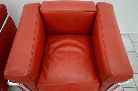 Le Corbusier Lc2 Leather Armchair By Cassina Carmin At 1stdibs Lc2