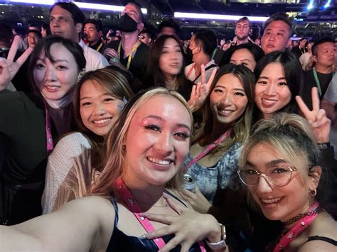 Kat ️ Twitchcon On Twitter Saw Nekoyanin Ohbunniesx Osnapitskat