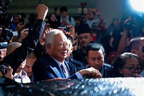 Jailed Ex Malaysia Pm Najib Seeks To Remove Netflixs 1mdb Show