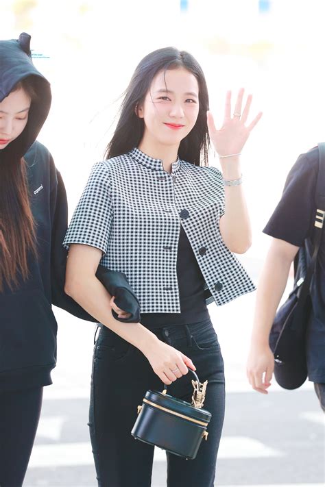 230701 Jisoo R Jisoo