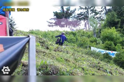 摩托车爬坡比赛，这个坡道简直是玩命，谁能平安归来？坡道爬坡平安