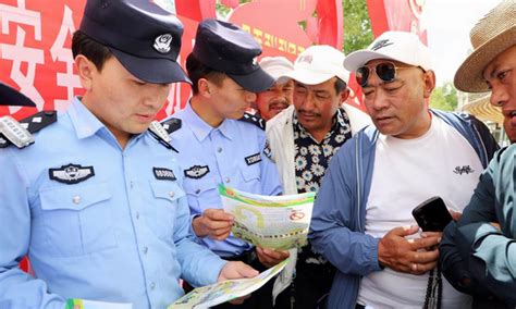 玉树市开展“畅行中国 百城百台夏季说安全”主题交通安全宣传活动玉树市新闻网