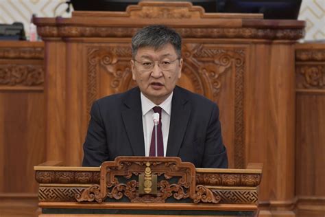 Олон нийтийн сүлжээнд хүний эрхийг хамгаалах тухай хууль болон дагалдан батлагдсан хуулиудад