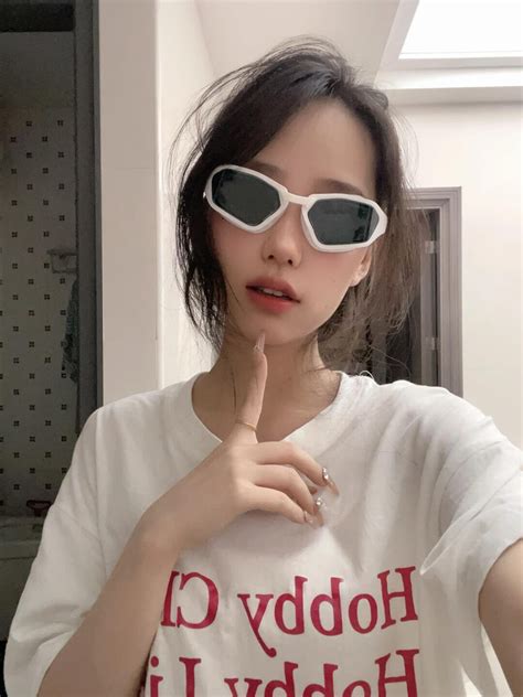 在新加坡工作的马来西亚美容师｜日常 周末回啦～开心！ 终于可以睡到自然醒💖