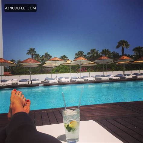 Olivia Moyles Feet Aznudefeet