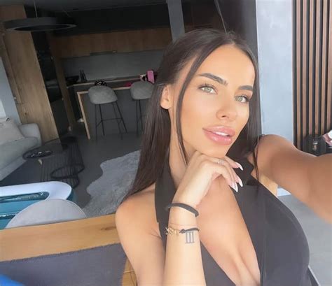 Снимките на „Игри на волята“ започнаха тази секси бамбина е сред участниците снимки