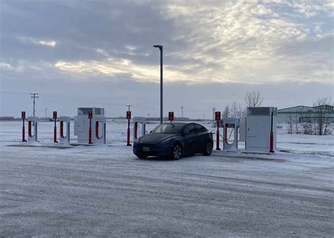 Tesla Will Open Portion Of Canadian Supercharger Network To Other Evs