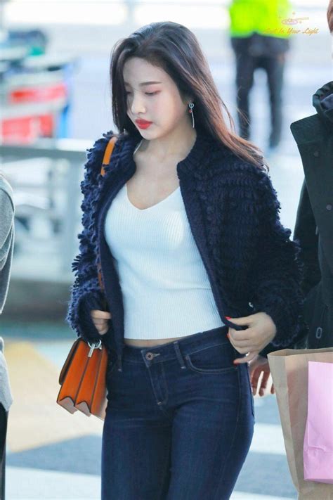 [레드벨벳] 조이 글래머한 사진and움짤  Kpop Idol Net Korean Girl Asian Girl Kpop
