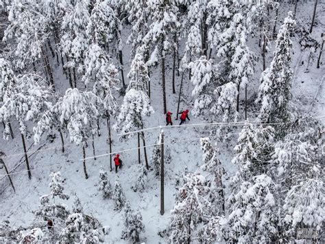 贵州岑巩：抗雪凝 保民生 人民图片网
