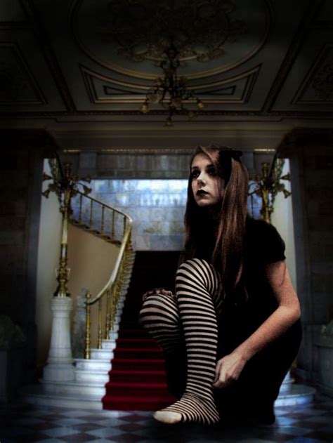 Dark Alice Stuck In The Rabbits House Love Photography Alice In