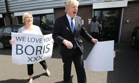 Boris Johnson Verabschiedet Sich Mit Trägerraketen Rede