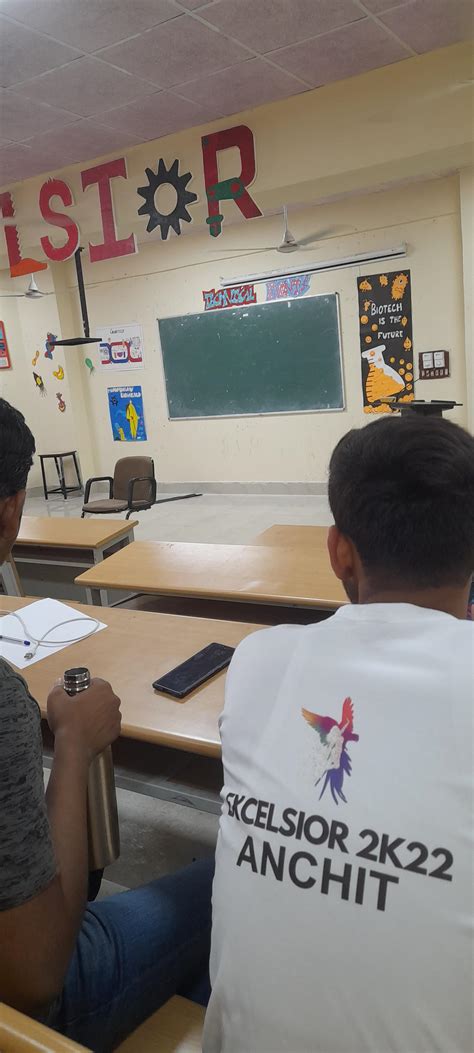 Ayush Panditas Review On University Institute Of Engineering And