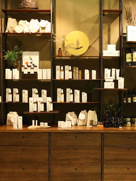 Spa Retail Shop Essence Of The Springs