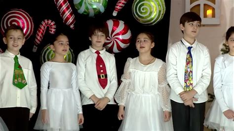 ფიფქები ცვივა და ფიფქები მღერიან Youtube