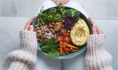 11 Signs Your Body Needs More Nutrients