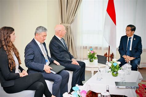 Sekretariat Kabinet Republik Indonesia Terima Executive Chairman Wef