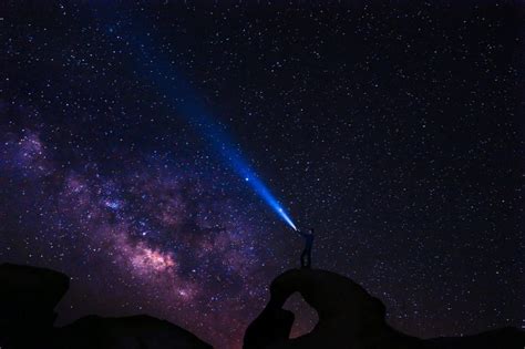 地球を周回する人工衛星の数が指数関数的に増加中スペースデブリが急増する恐れ 地球ヤバイ