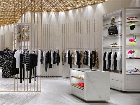 Versace Opens Impressive Canadian Flagship On Yorkville Avenue Photos