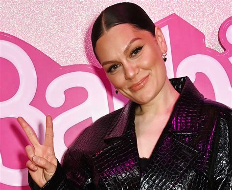 Jessie J Shares Swimsuit Photos About Self Love