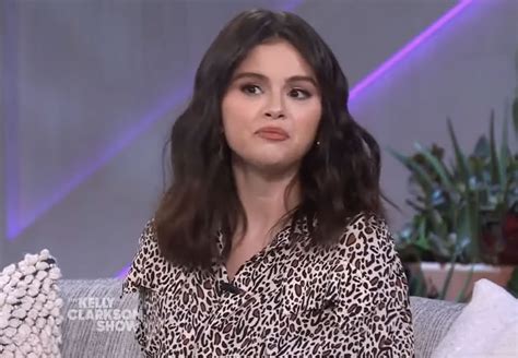 Selena Gomez reveals she had wardrobe malfunction at 2022 Emmys