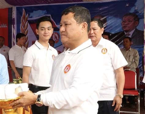 កូនប្រុសច្បងអ្នកឧកញ៉ា ទ្រី ភាព ឈរឈ្មោះបោះឆ្នោតជាបេក្ខជនបម្រុង នៅមណ្ឌលខេត្តកណ្ដាល