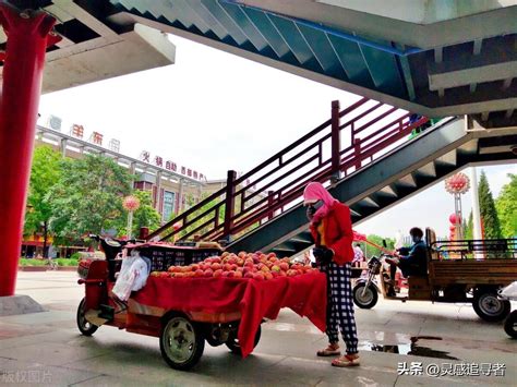 国务院新规：街边摆摊合法化！不再需要躲避城管的危险！