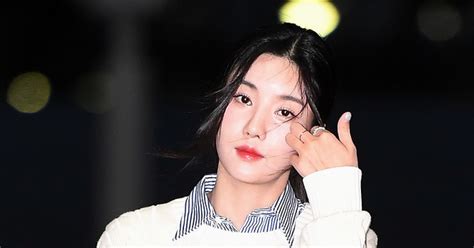 권은비 ‘가을밤을 밝히는 미모[포토엔hd]