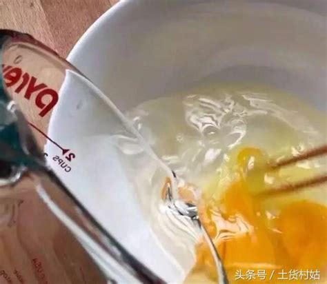 蒸雞蛋羹用冷水還是熱水老廚師教我一招蒸出來又滑又嫩無蜂窩 每日頭條