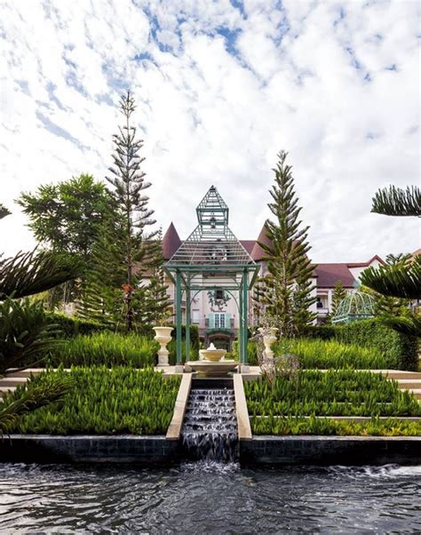 รวมแบบ น้ำตกในสวน ทั้งแบบธรรมชาติและประดิษฐ์ บ้านและสวน