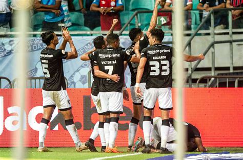 Qual a escalação do Botafogo contra o Flamengo Futebol na Veia