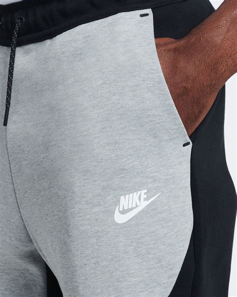Shop Nike Nsw Tech Fleece Joggers Cu4495 016 Black Snipes Usa