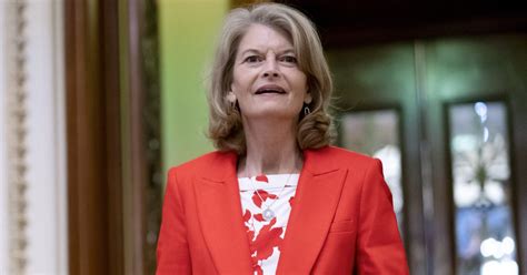 Murkowski Advances In Alaska Senate Race Palin In House The Seattle