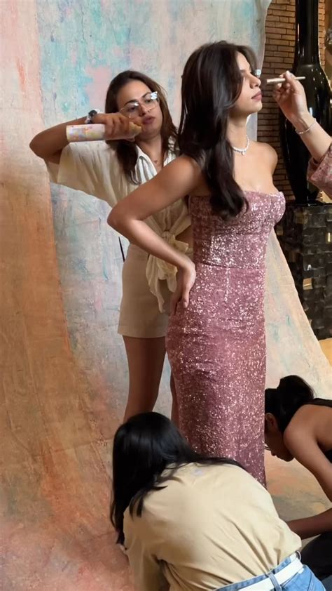Suhana Khan For Srks Birthday Bash Rbollywoodfashion