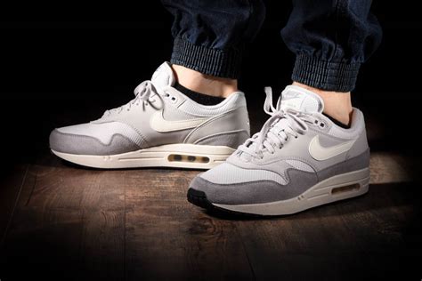 NIKE AIR MAX 1 for £105.00 | kicksmaniac.com