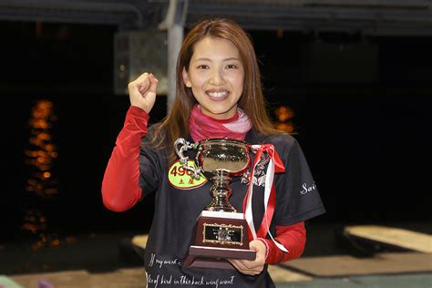 【競艇】土屋南が初優勝／ヴィーナスシリーズ第9戦住之江 Moment日刊ゲンダイ