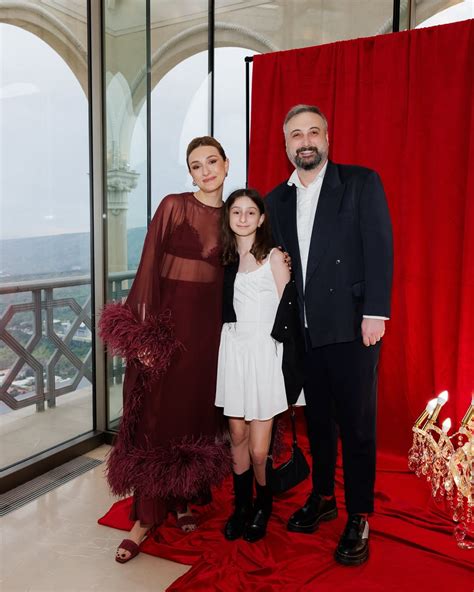 გიგი დედალამაზიშვილის მეუღლე იუბილარია მომღერალი ულამაზეს ფოტოებს აქვეყნებს Marao