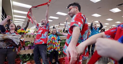 Why Trader Joes Doesnt Have Self Checkout Deseret News