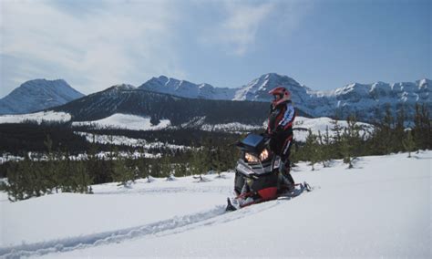 The Crowsnest Pass Has Something For Everyone Snoriders