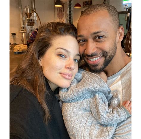 Photo Ashley Graham Son Mari Justin Ervin Et Leur Fils Isaac